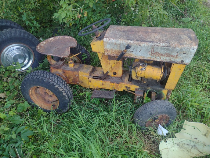 Cub cadets - Yesterday's Tractors